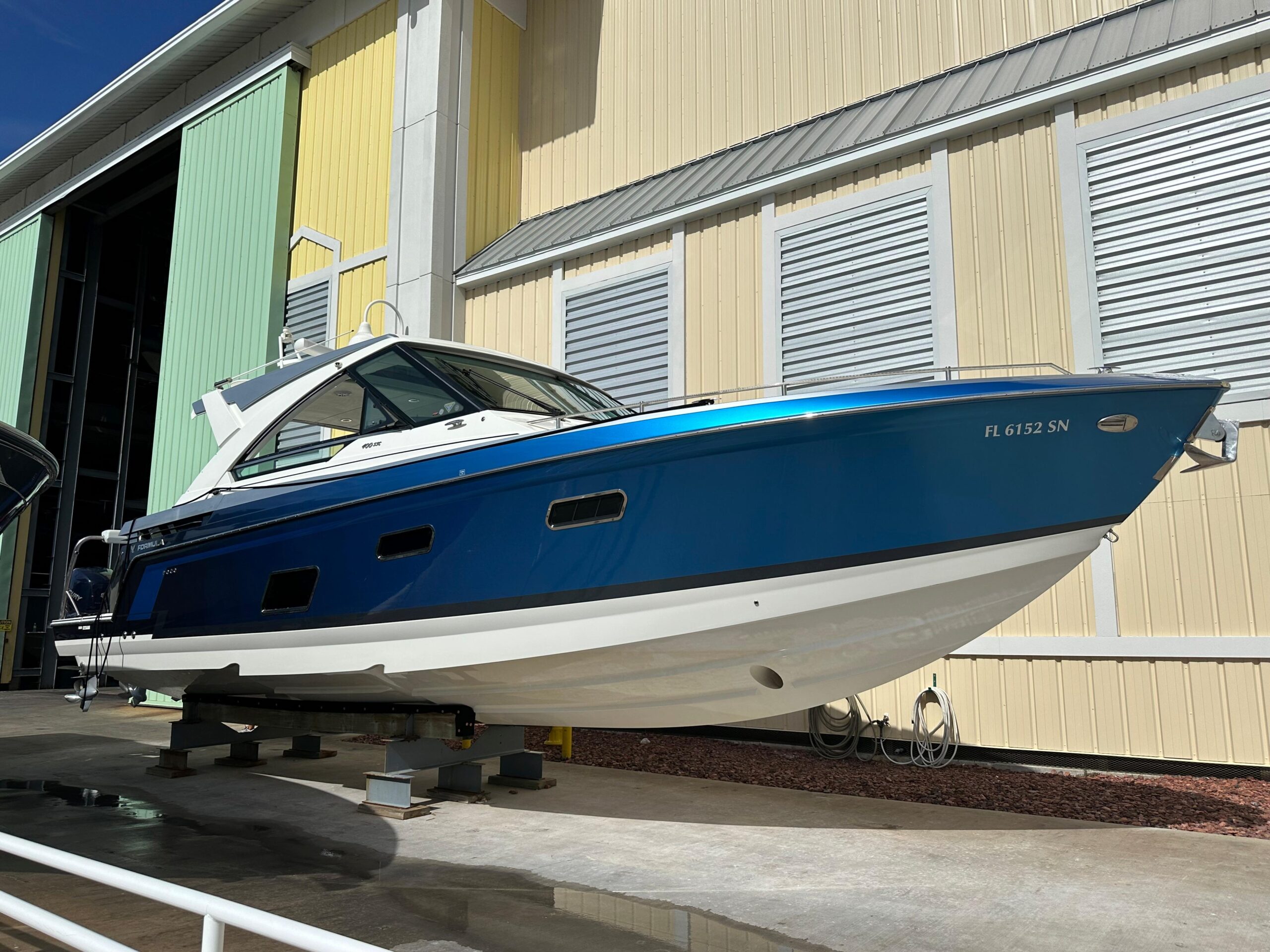 2020 Formula 400 SSC - FLY Yachts