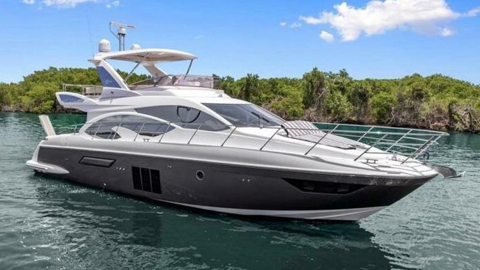 2014 Azimut 54 Flybridge - FLY Yachts