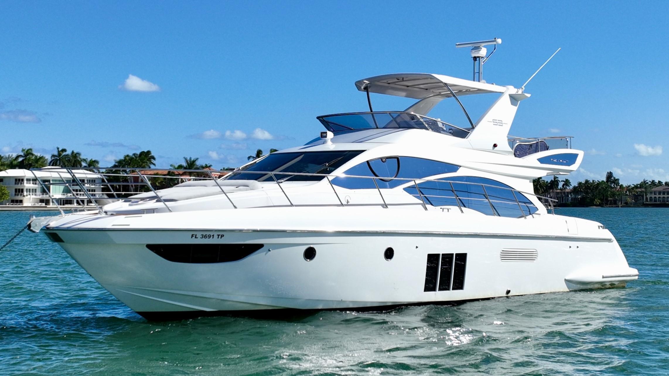 2013 Azimut 53 Flybridge - FLY Yachts