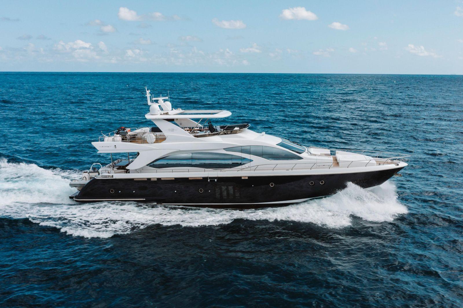 2011 Azimut 82 - FLY Yachts