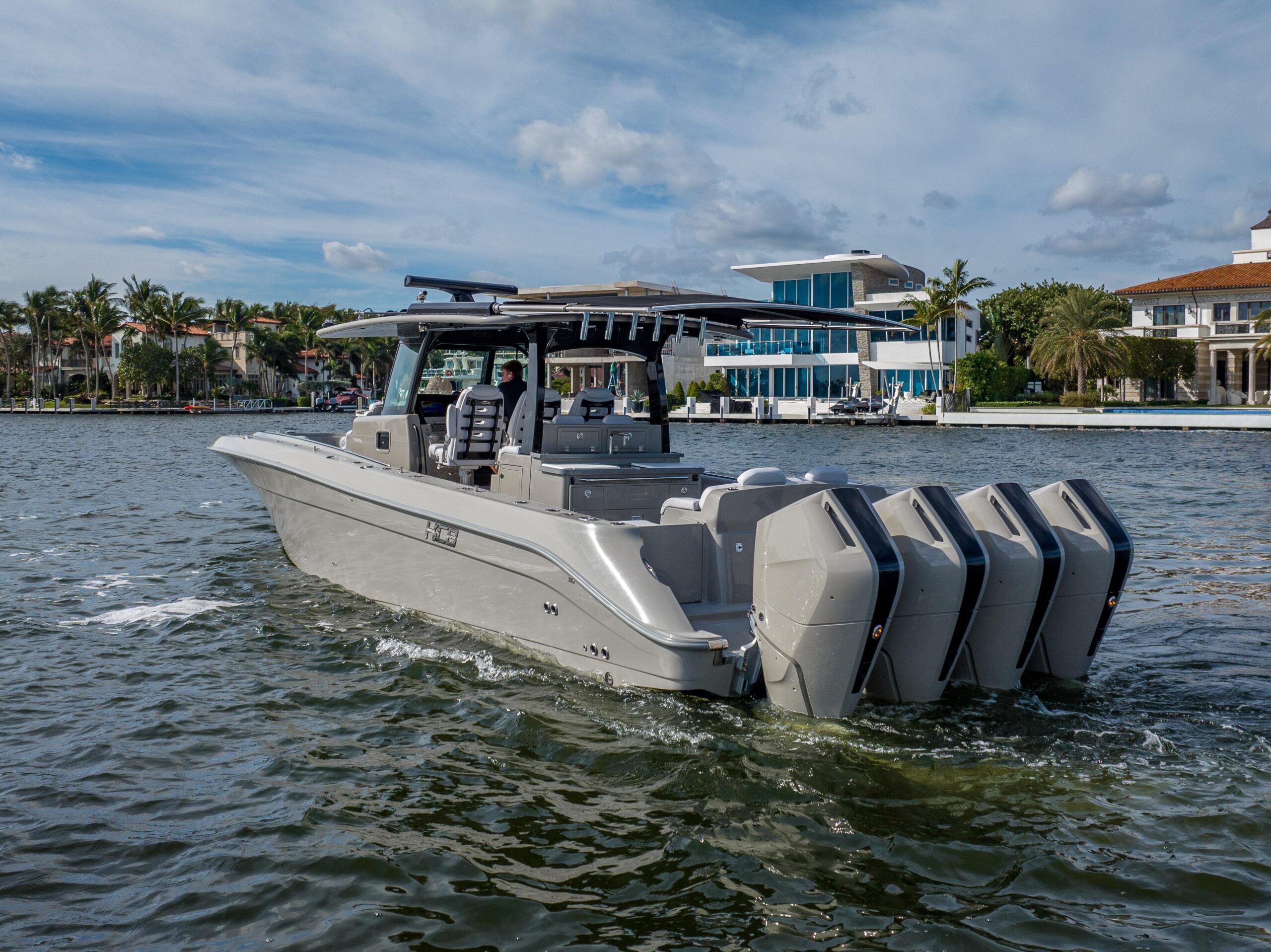 2024 HCB 42 Lujo - FLY Yachts