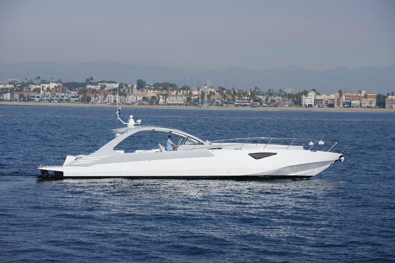 2016 Trident Custom Express - FLY Yachts