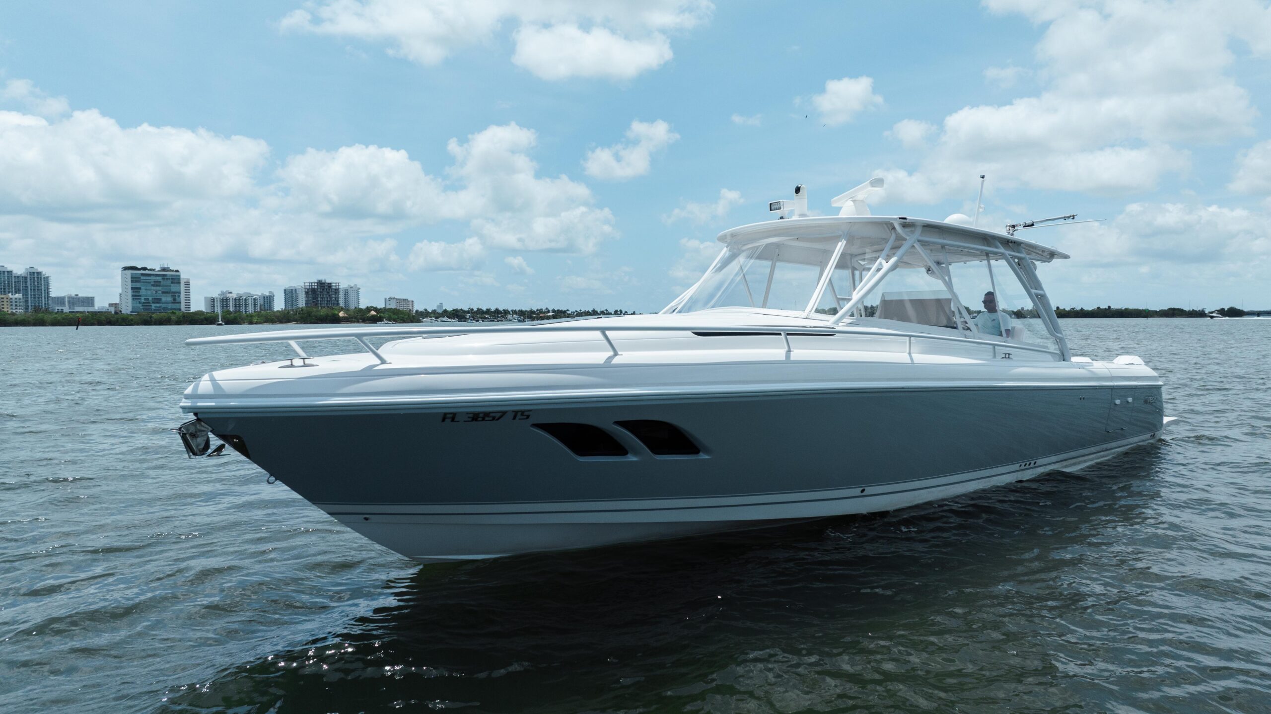 2013 Intrepid 400 Cuddy - FLY Yachts
