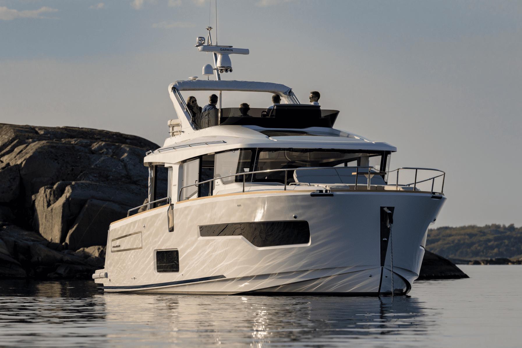 2025 Nimbus 495 Flybridge - FLY Yachts