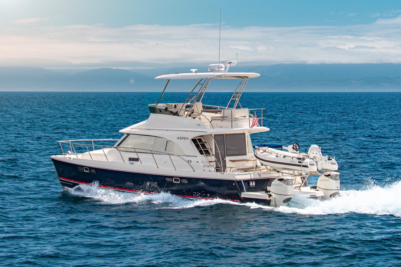 2026 Aspen C128 Flybridge Cruiser | Fly Yachts