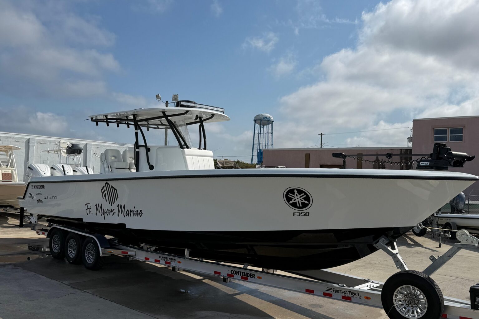 2026 Contender 39 ST Triple Yamaha Sportfish | Fly Yachts